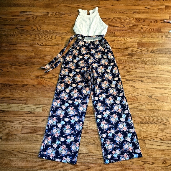 miami | Pants & Jumpsuits | Miami Pant Suite Size Small | Poshmark